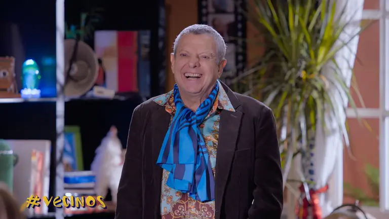 C2, T7: Frankie regresa | Shows Vecinos | Las Estrellas