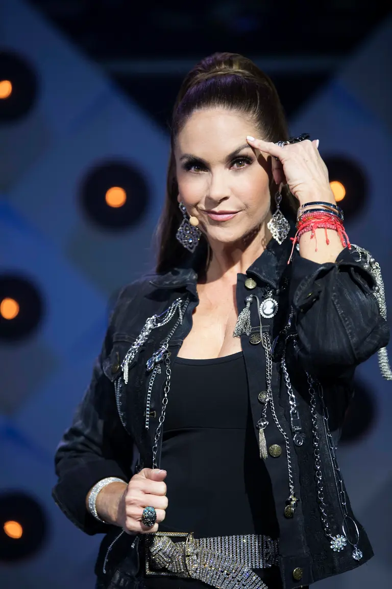 ¿Lucero o María Paula? Así sorprendió la protagonista de Lazos de Amor ...