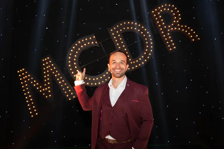 El look de El Guana: ¿Cómo lucir elegante y divertido? | Shows Me Caigo ...