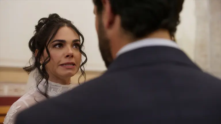 ¡Alba es humillada en plena boda en ‘Amanecer’! Te contamos todo ...
