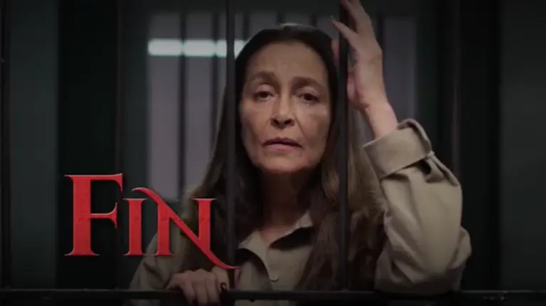 Daniela Romo recibe ovación por el impactante final de 'Leonor' en Amor Amargo | Novelas Amor ...