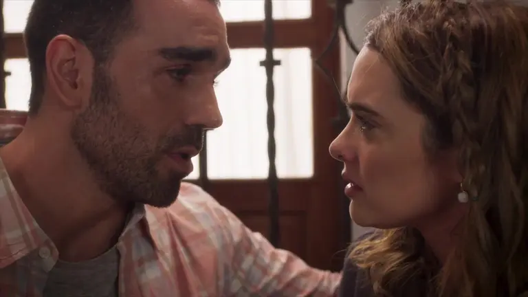 ¡Amelia desprecia los besos de Rodrigo! | Novelas El Precio de Amarte ...