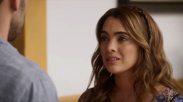 Amelia se arrepiente de desconfiar de Rodrigo | Novelas El Precio de ...