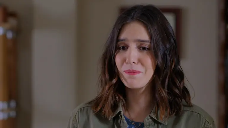 ¡Juana anuncia a la familia que está embarazada! | Novelas La Historia de Juana | Las Estrellas