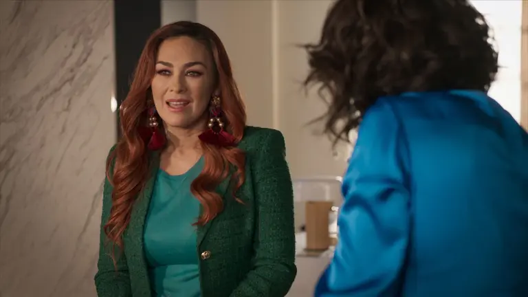 La Madrastra: Marcia se burla de Lucrecia y ella cobra venganza | Shows La Madrastra | Las Estrellas