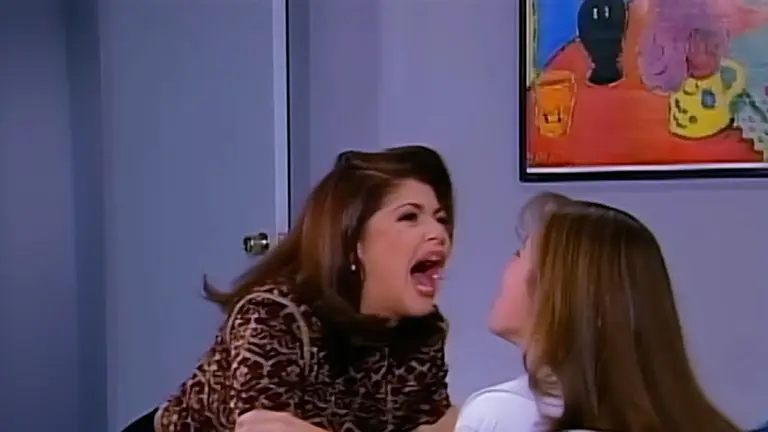 Soraya ataca a la ‘maldita lisiada’ por besar a Nandito | Shows María ...