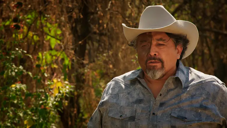 'El Prieto' lanza amenazas contra Alejandro | Novelas Me Atrevo A ...