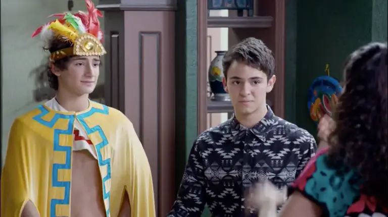 ¡Aris logra caminar! | Shows Mi marido tiene más familia | Las Estrellas