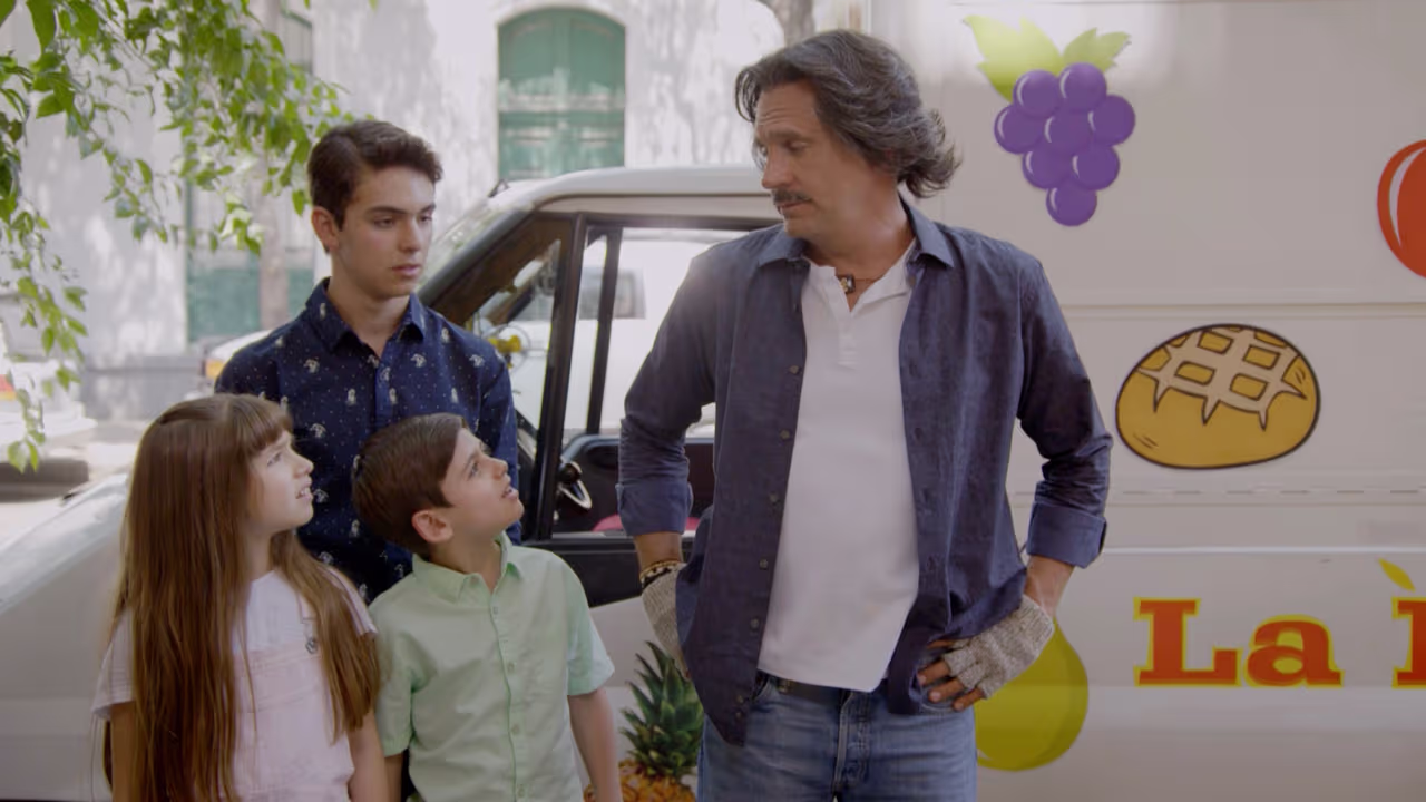 Blanca recibe a su nuevo inquilino: Pancho López | Shows Mi marido ...