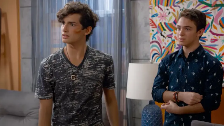 Julieta y Robert defienden a Ari | Shows Mi marido tiene más familia ...