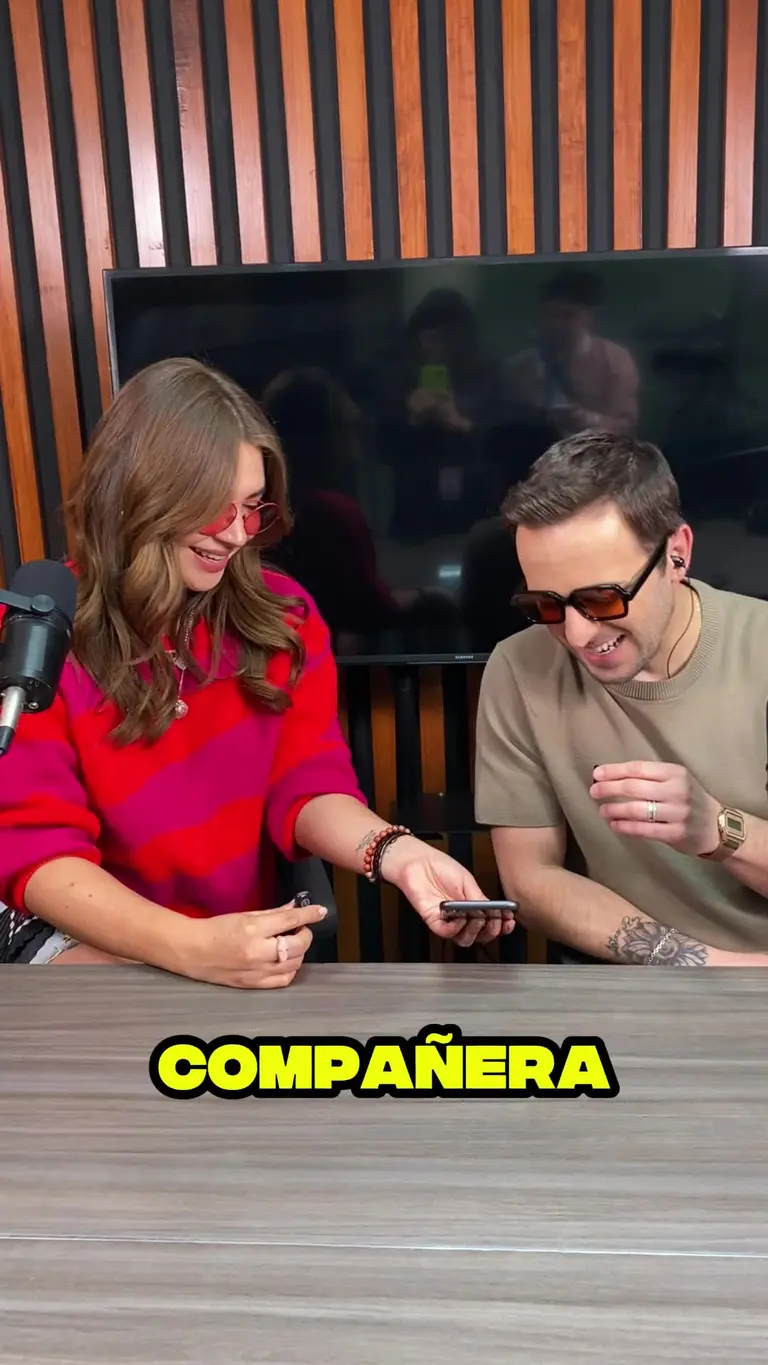 Así reaccionaron Daniela Luján y Martín Ricca al ver una foto de su infancia juntos | Novelas ...