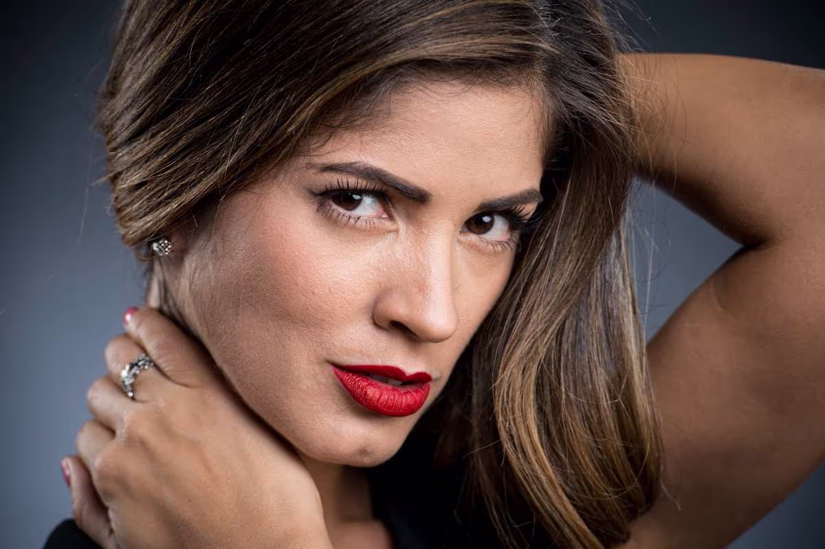 Llega Nancy Muñoz al bufete de Ibarra | Shows Por amar sin ley | Las ...