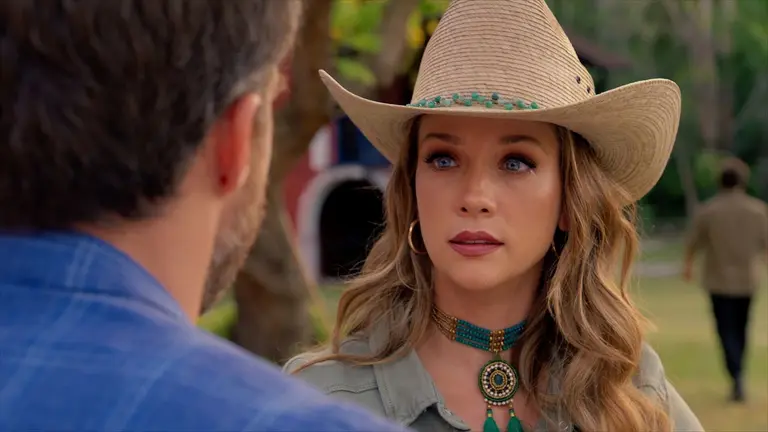 C8: En este lugar mando yo | Shows Tierra de esperanza | Las Estrellas