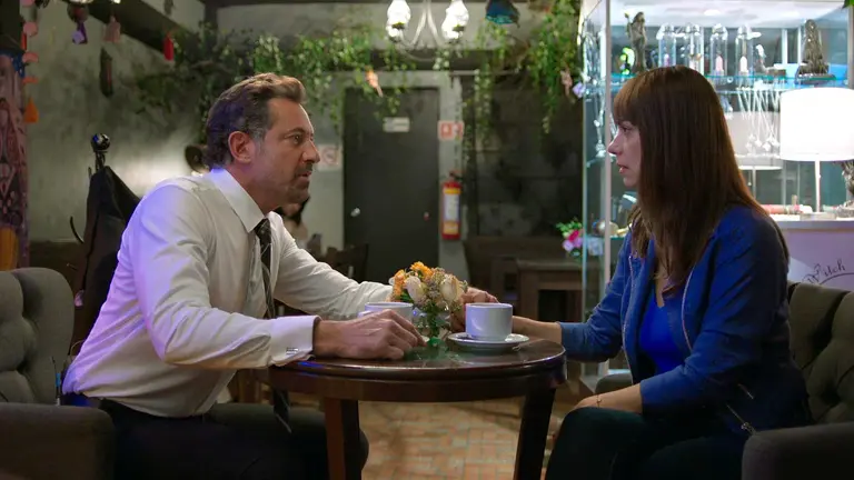 Leandro quiere recuperar el amor de Manuela | Shows Vencer la Culpa ...