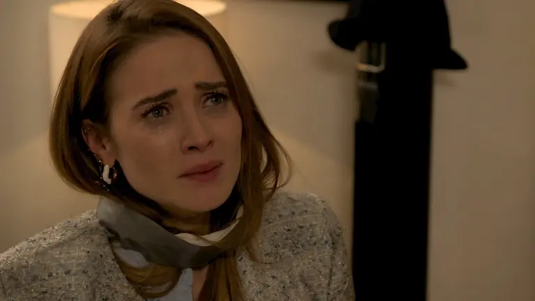 Rebeca amenaza a Angelli con hacerle daño a su hijo | Shows Vivir de ...