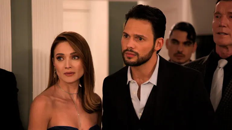 Rebeca confiesa estar embarazada de José Emilio; Angelli lo termina ...