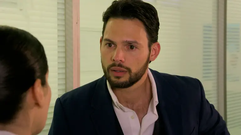 Rebeca le hace creer a José Emilio que sigue embarazada | Shows Vivir ...