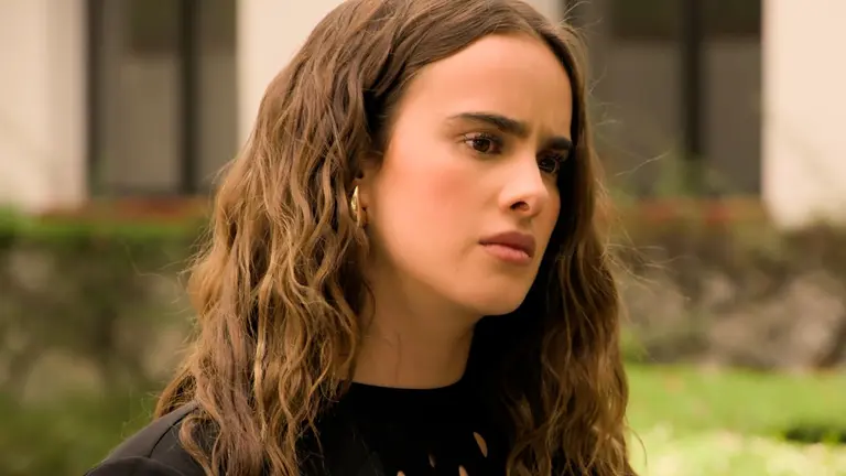 Rebeca manda eliminar a Angelli | Shows Vivir de Amor | Las Estrellas